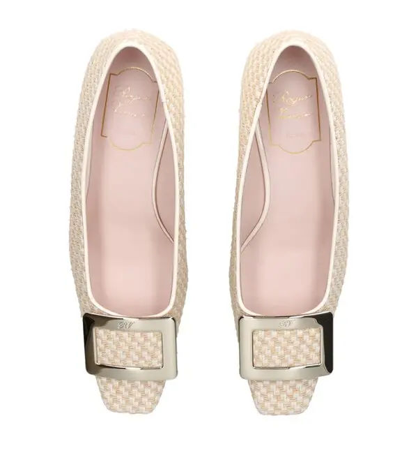 ROGER VIVIER Belle Vivier Patent Leather Pumps - Beige