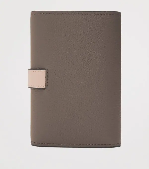 Loewe Small Calfskin Vertical Wallet - Brown