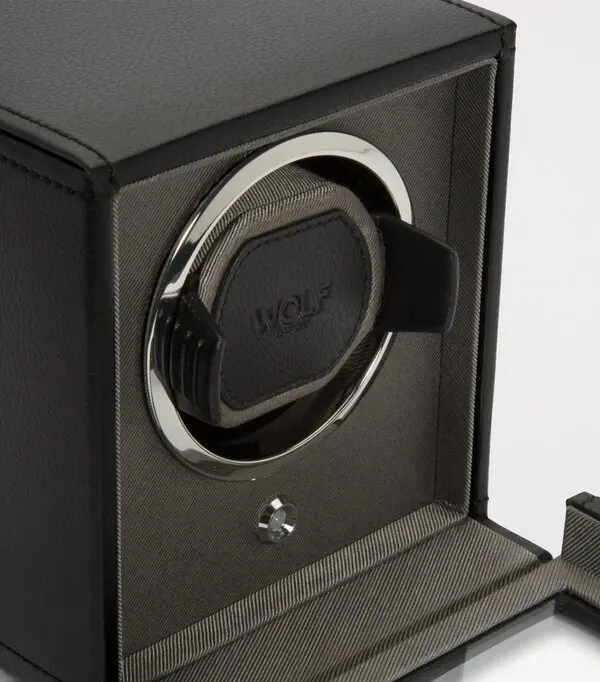 Wolf Cub Watch Winder With Cover