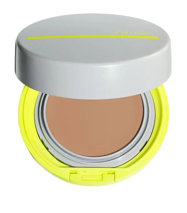 SHISEIDO Sports Bb Fluid Spf 50 - Brown