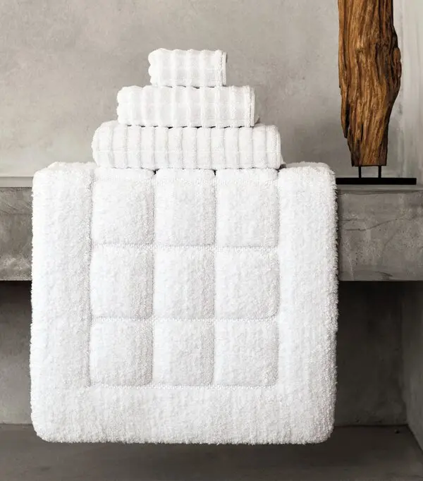 GRACCIOZA Heaven Bath Sheet