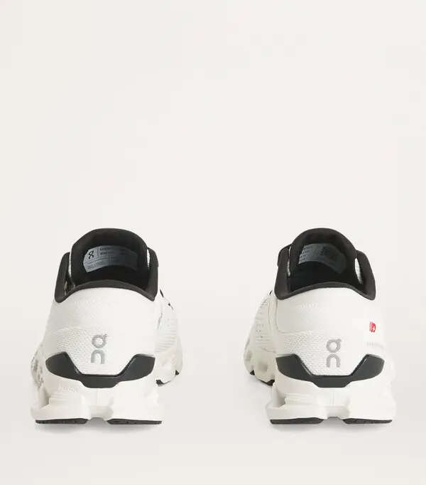 On X 4 Trainers - Ivory