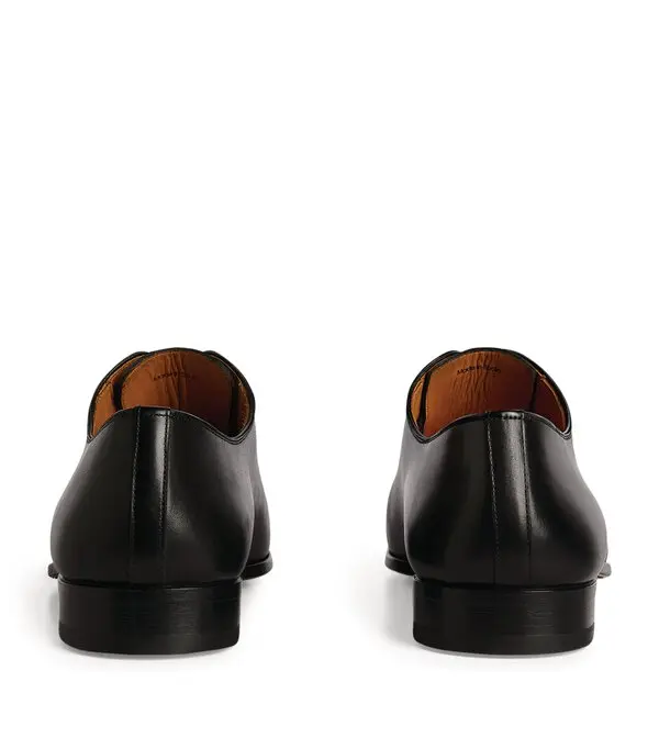 Magnanni Wholecut Oxford Shoes