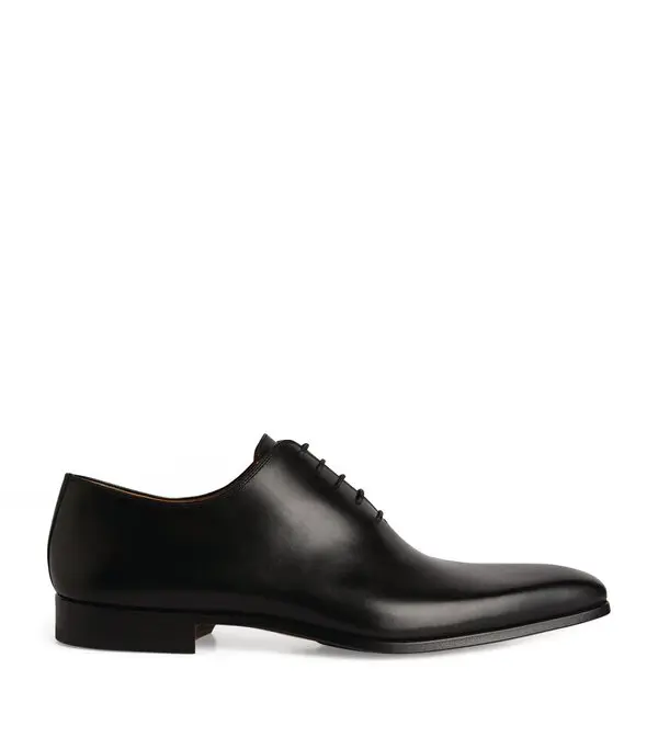 Magnanni Wholecut Oxford Shoes