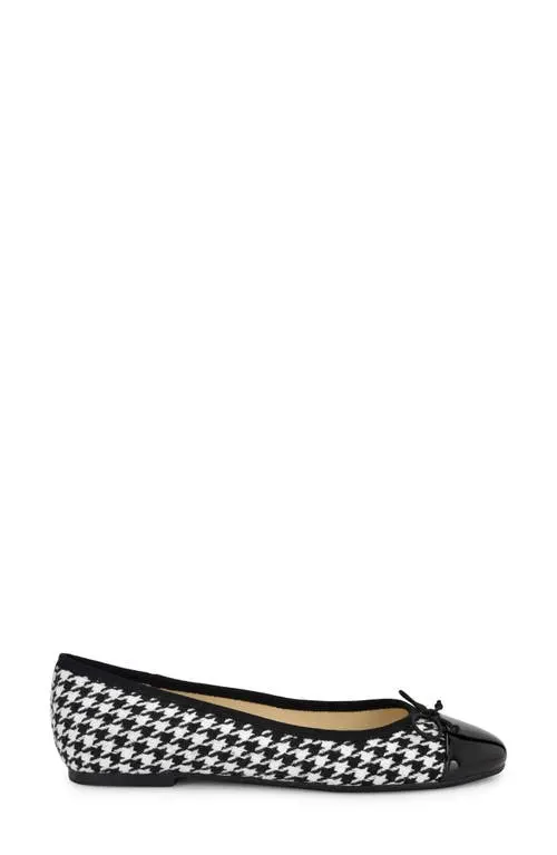 Nine West Cap Toe Ballet Flats