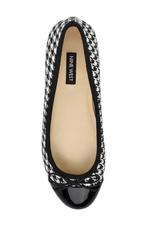 Nine West Cap Toe Ballet Flats