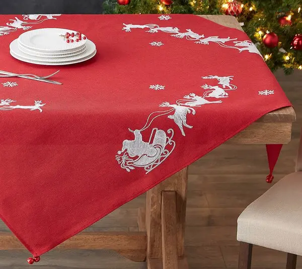 DESIGN IMPORTS Santa's Sleigh Table Throw 50x50