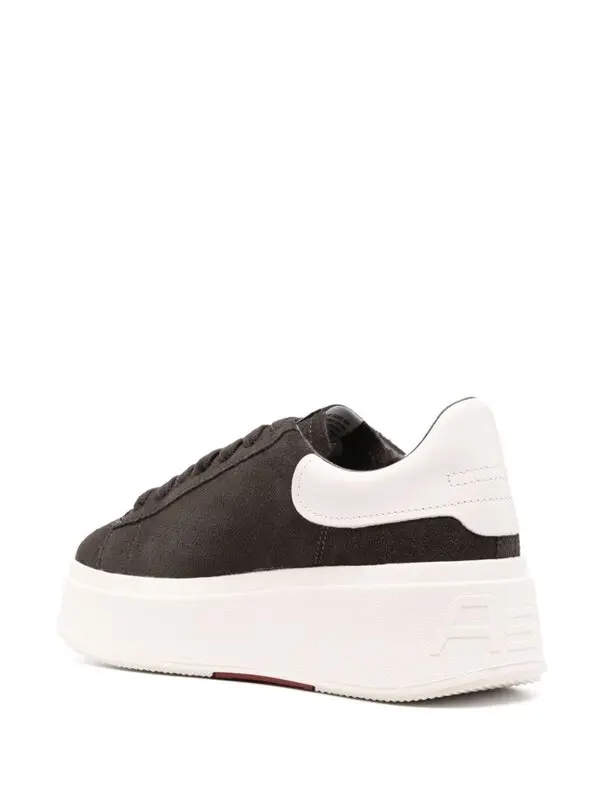 Ash Moby Sneakers
