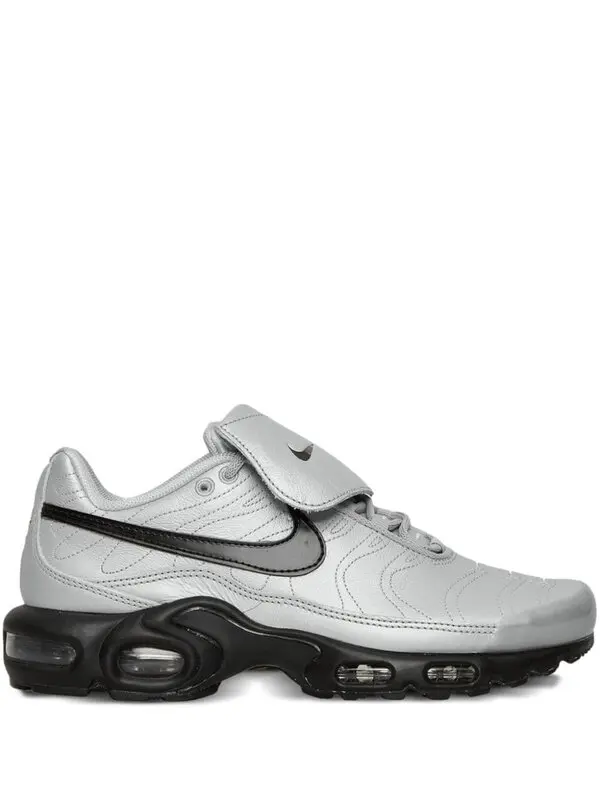 Nike Air Max Plus Wolf Sneakers - Grey