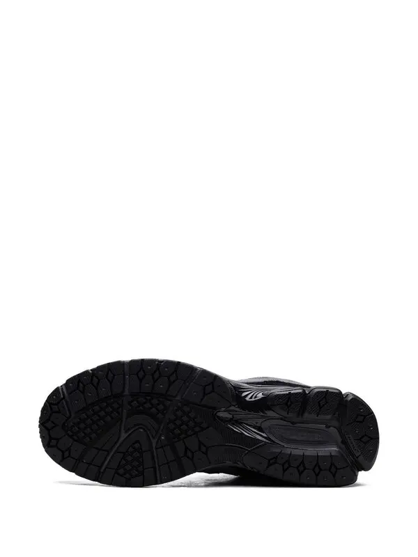 NEW BALANCE 2002r Sneakers - Black