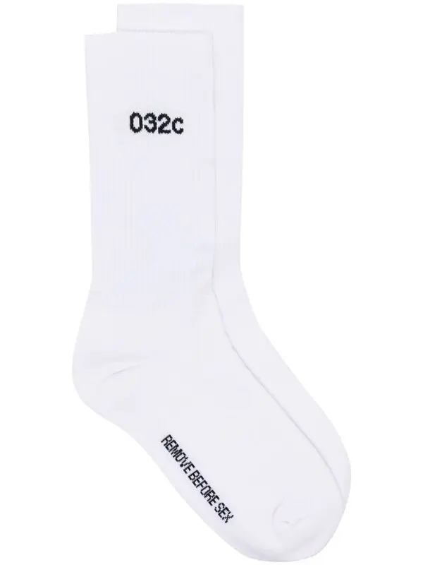 032C Embroidered Motif Socks - White