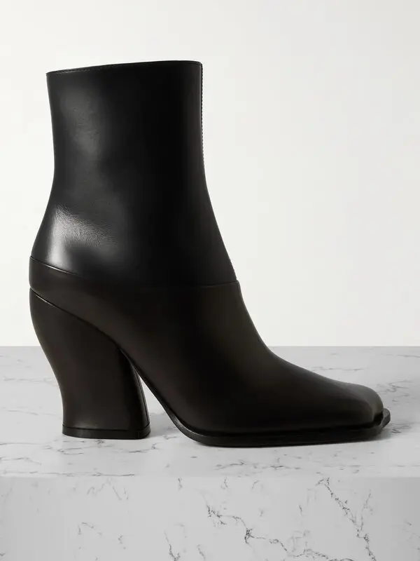 Loewe Onda Leather Ankle Boots