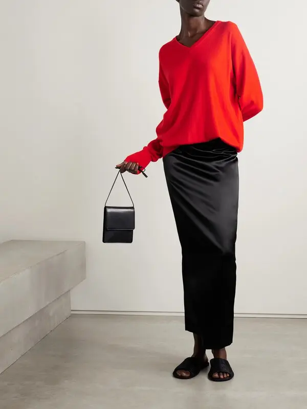 THE ROW Gracy Oversized Cashmere Sweater
