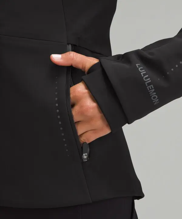 Lululemon Cross Chill Performance Jacket - Black | Editorialist