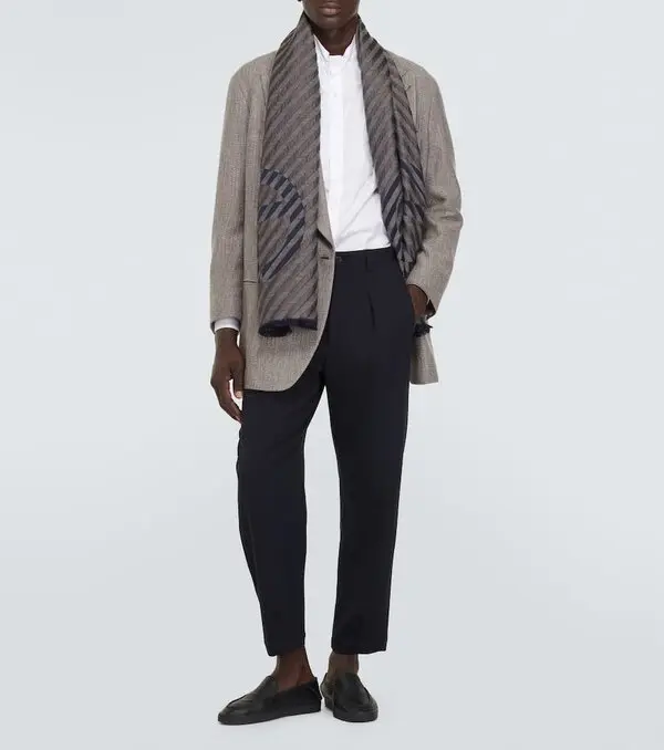 Giorgio Armani Jacquard Blazer