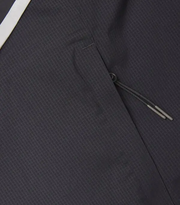 On Core Running Jacket With Hood - Black