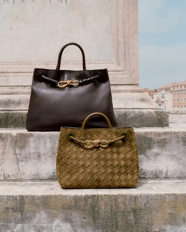 Bottega Veneta Medium Andiamo Top Handle Bag - Fondant/brass