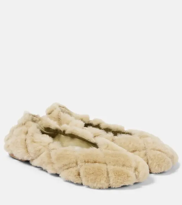 Burberry Baby Quilted Shearling Ballet Flats - Green