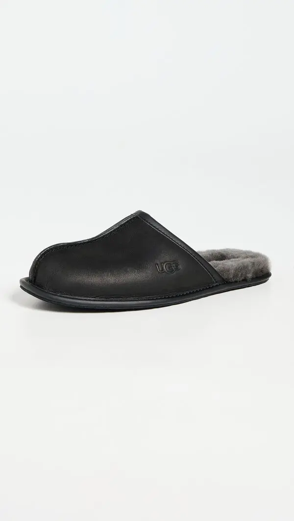 UGG Scuff Leather Slippers - Black