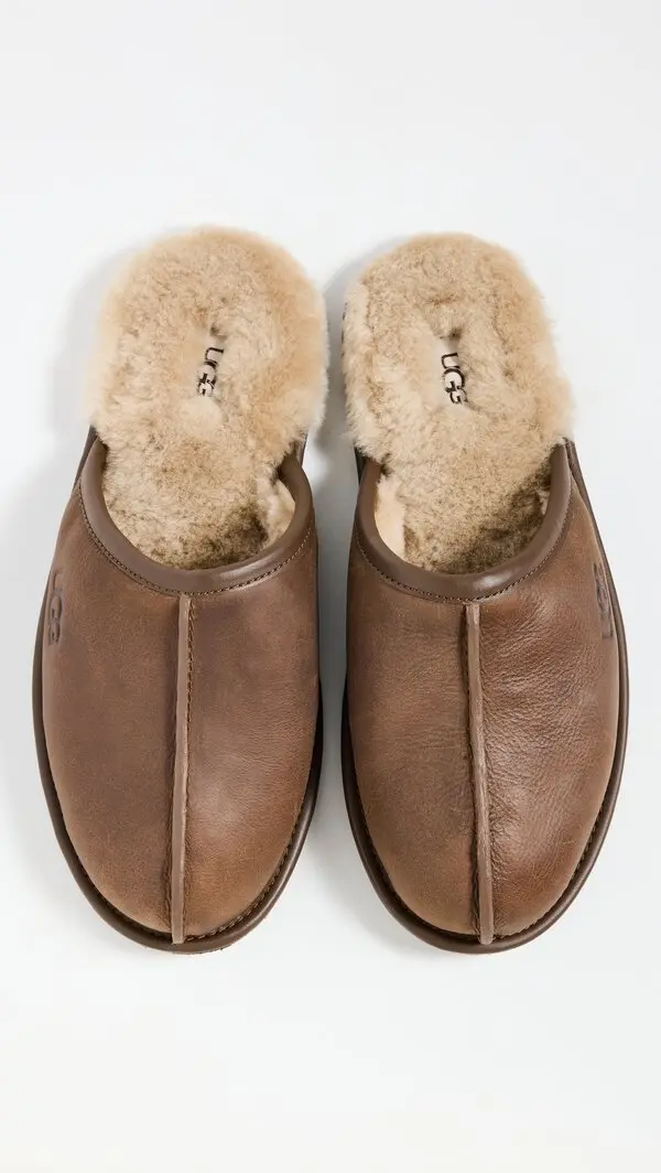 UGG Scuff Leather Slippers - Tan