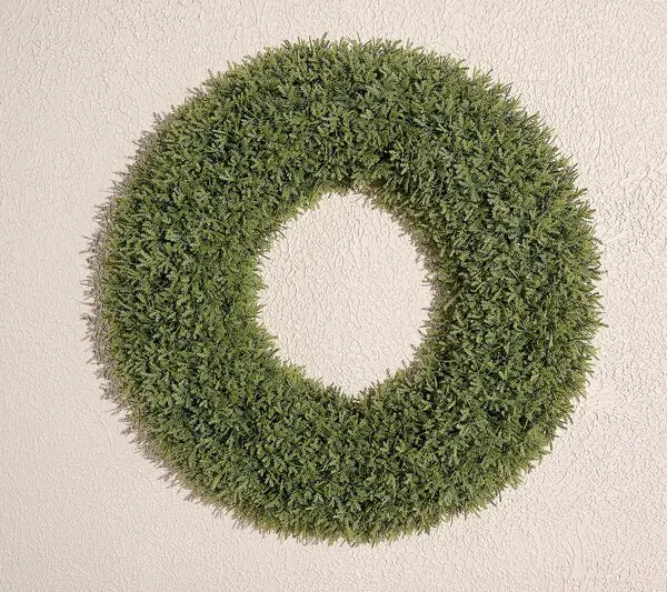 WICKER PARK Faux Cedar Wreath - One-color