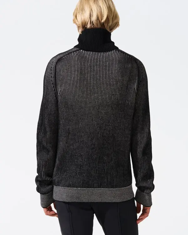Perfect Moment Star Turtleneck