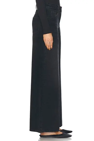 MOTHER The Slung Sugar Cone Sneak Jeans