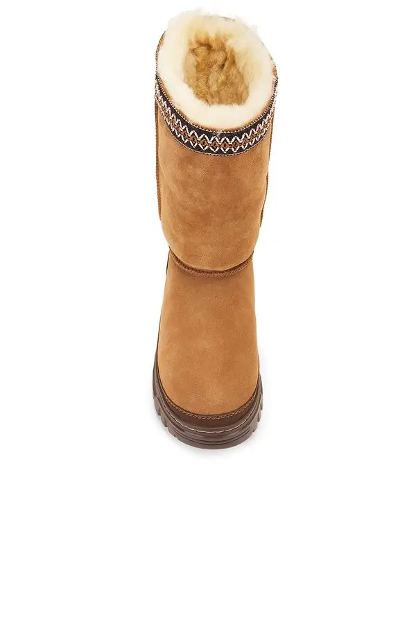 UGG Classic Tall Trailblazer Boots