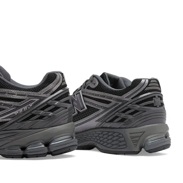 NEW BALANCE 1906res Sneakers