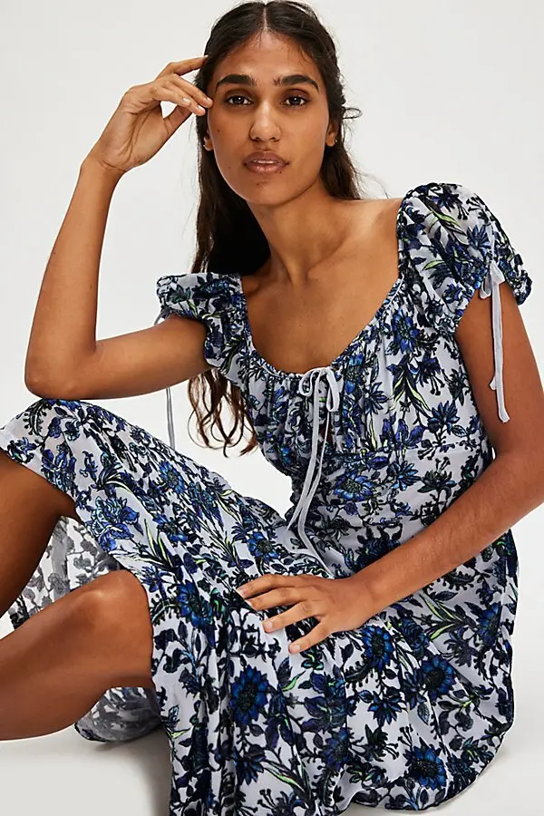 princess polly baby blue dress Altar'd State Josie Floral Burnout Dress at Mall of America® in  Bloomington, MN main image 0