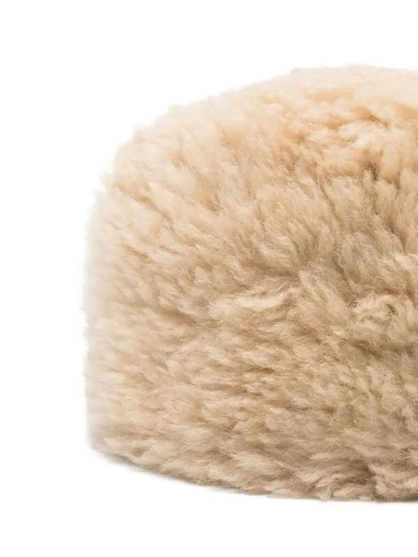 TOTEME Shearling Pillbox Hat - Neutrals