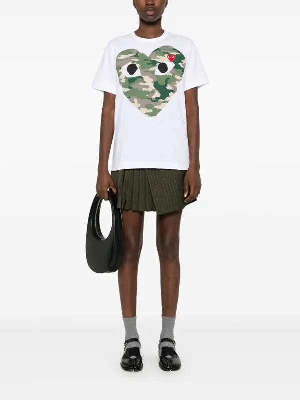 Play Comme Des Garcon Camouflage Heart-print T-shirt