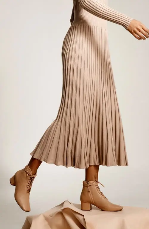 DANIELLA SHEVEL Cleo Ankle Boot - Beige