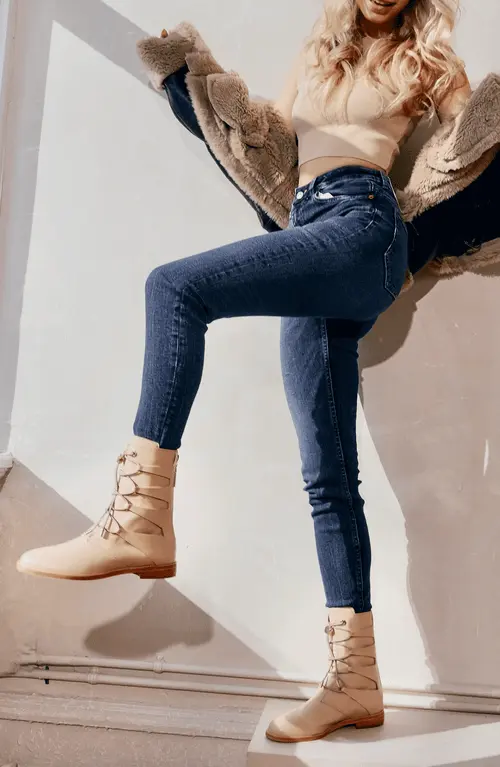 DANIELLA SHEVEL Moss Leather Boots - Ivory