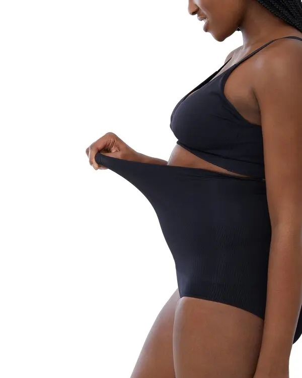 Ingrid & Isabel® Cooling Postpartum Compression Underwear