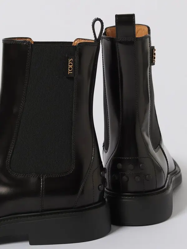 TOD'S Brushed Leather Chelsea Boots