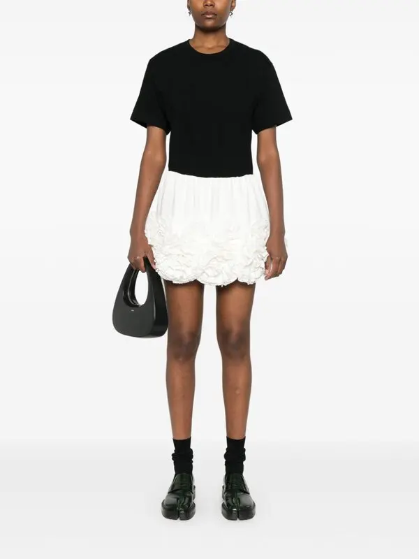 Play Comme Des Garcon Signature Heart-patch T-shirt - Black