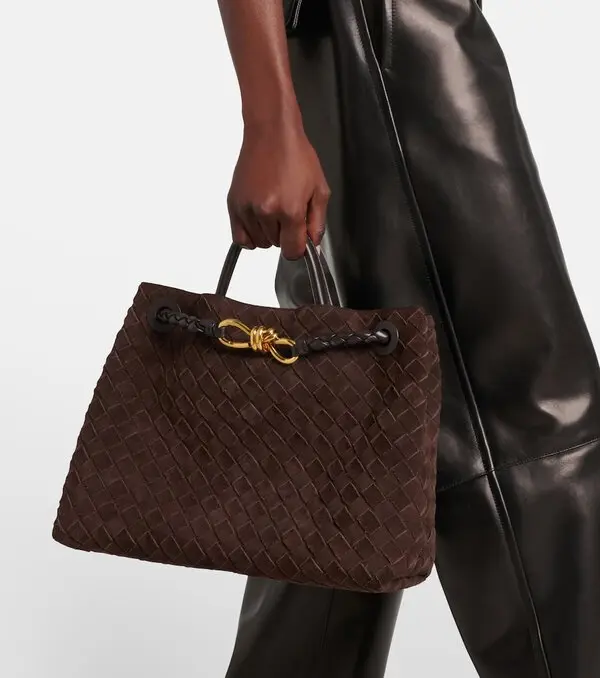 Bottega Veneta Andiamo Medium Tote Bag - Brown