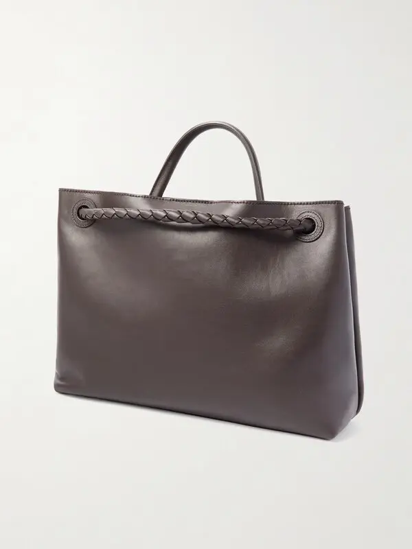 Bottega Veneta Andiamo Medium Leather Tote
