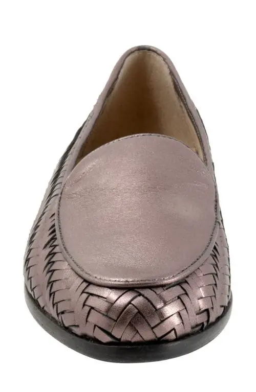 Trotters Lyric Leather Loafer - Rose Pewter