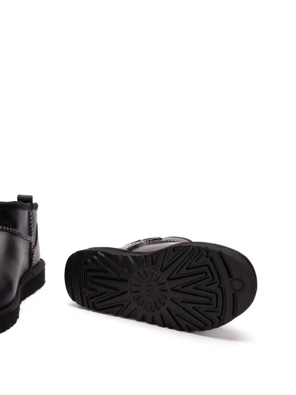 UGG Classic Ultra Boots - Black