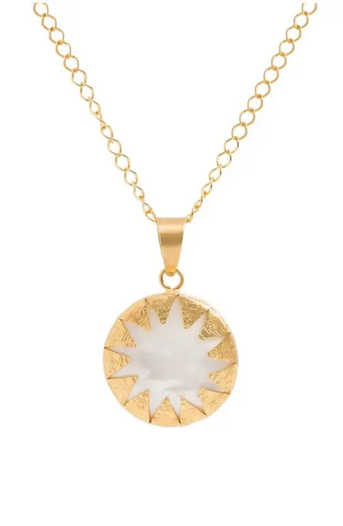 FREYA ROSE Warrioress Medallion Pendant Necklace - Gold