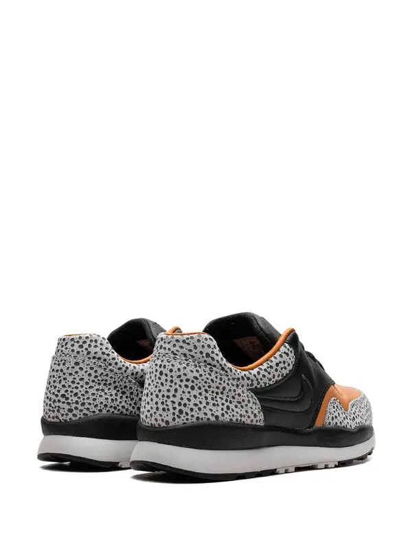 Nike Air Safari Electric Sneakers
