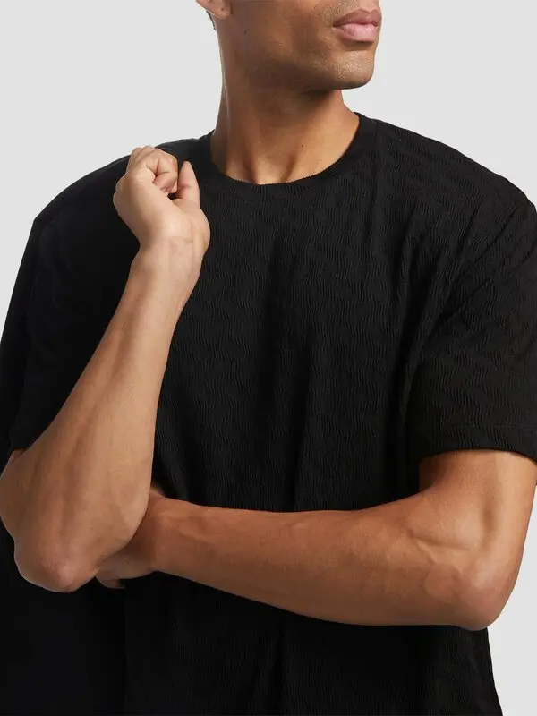 Giorgio Armani Textured Solid T-shirt