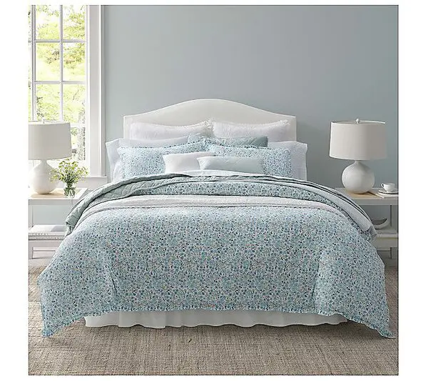 Laura Ashley Jaynie Blue King Duvet Cover Set - One-color