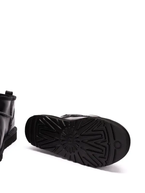 UGG Classic Ultra Mini Boots - Black
