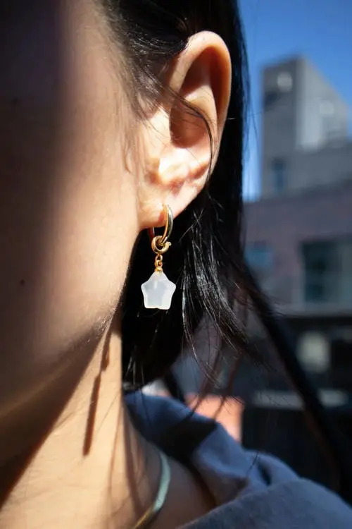 SEREE Harvest Agate Charm Hoop Earrings - White