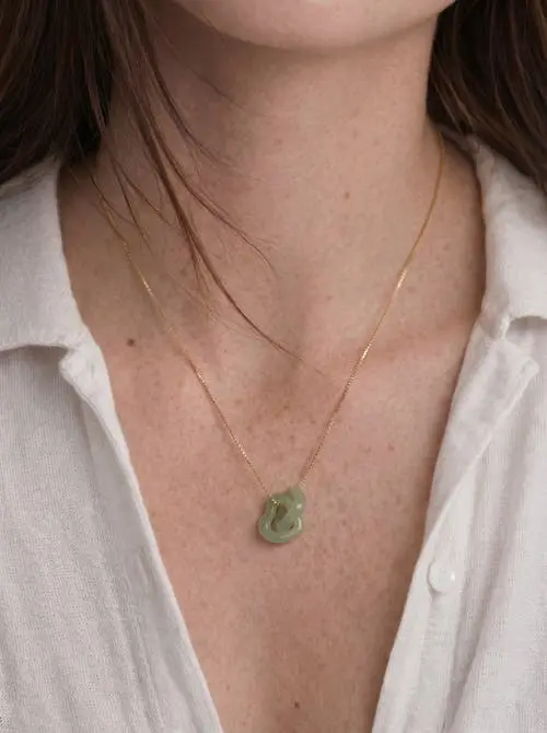 SEREE The Hearts Interlocking Jade Pendant Necklace - Light Green
