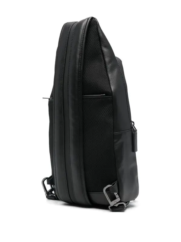 PIQUADRO Logo-embossed Backpack