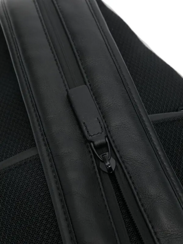 PIQUADRO Logo-embossed Backpack